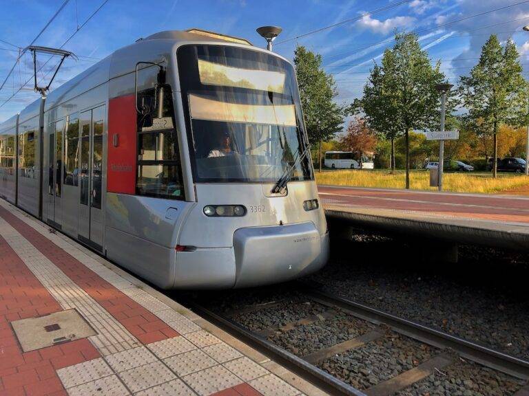 A Simplified Guide to Understanding Transportation in Germany - Life in ...